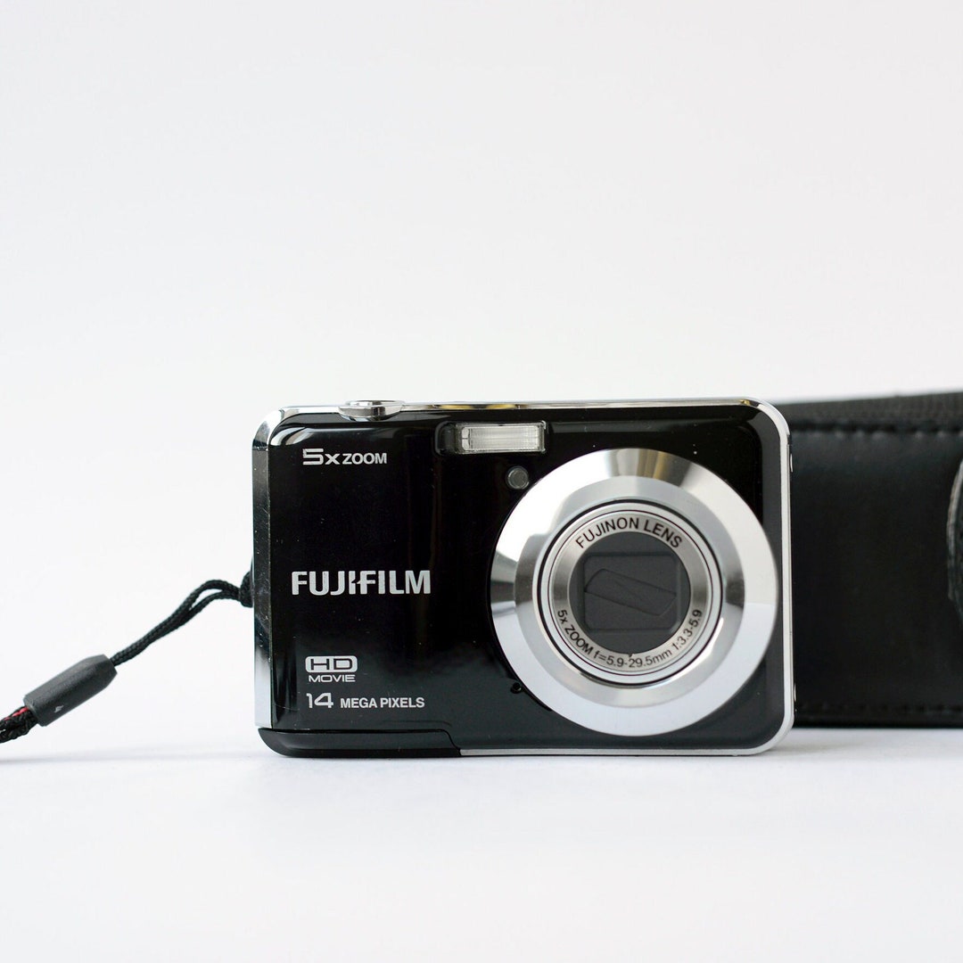 Vintage Digital Compact Camera Fujifilm Finepix AX500 Zoom With 14 Mega ...