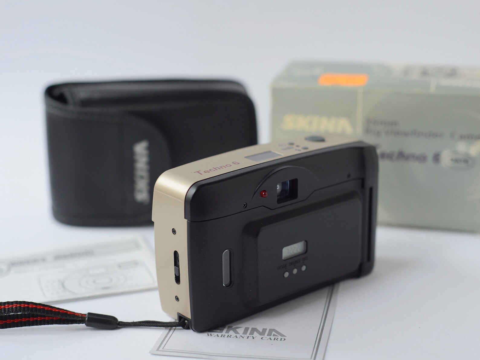 Vintage 35mm Film Compact Point and Shoot Camera Skina Techno 6 Macro ...