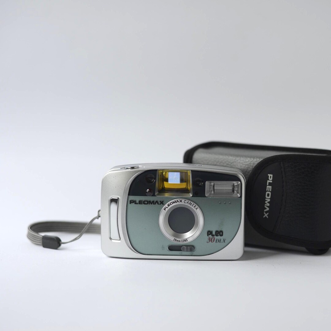 Pleomax 30 DLX 35mm Film Camera, Compact Point and Shoot Vintage Camera ...