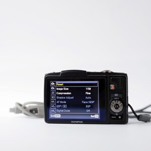 Vintage Digital Compact Camera Olympus SZ-20 Zoom With 16 Mega Pixels ...