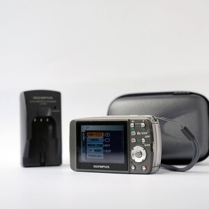 Olympus MJU 600 Digital Compact Vintage Camera With 6.0 Mega Pixels - Etsy