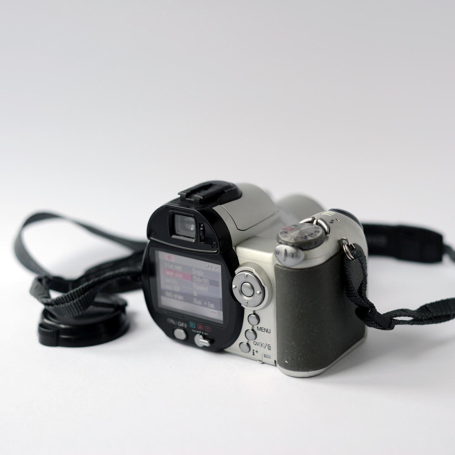 Vintage Digital Compact Camera Konica Minolta Dimage Z5 With 5.0 Mega ...