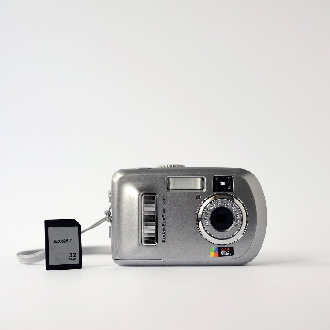 Vintage Digital Compact Point and Shoot Camera Kodak Easyshare C310 ...