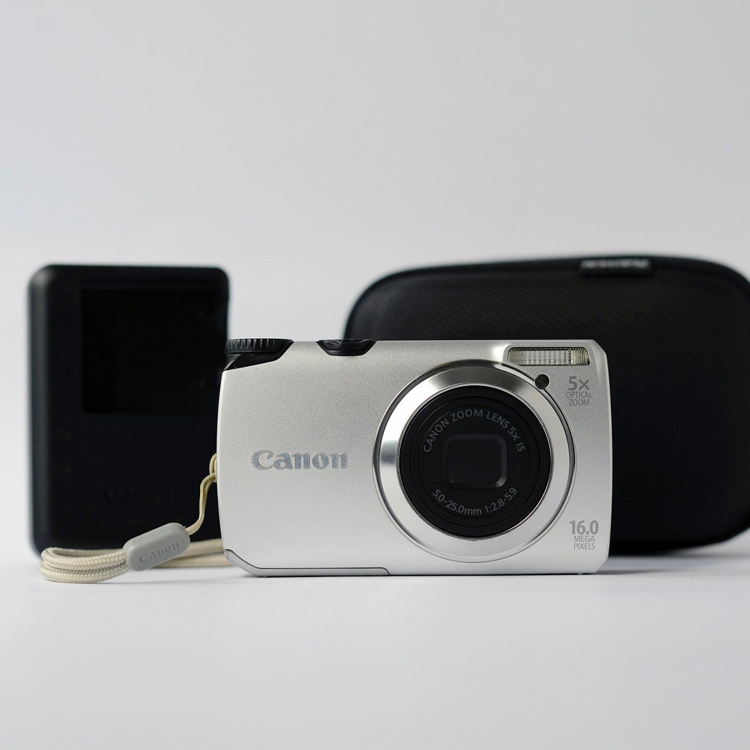 Vintage Digital Compact Point and Shoot Camera Canon Powershot A3300 IS ...