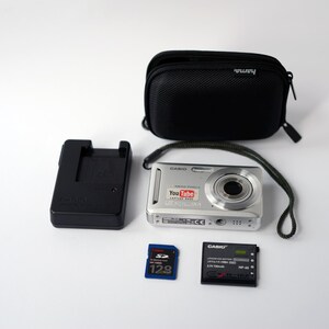 Casio Exilim Zoom EX-Z9 Digital Compact Camera - Etsy