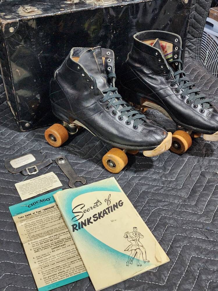 Antique Chicago Roller Skate Co Black leather 20s-40s w/ wooden lock box caodangnghekg.edu.vn
