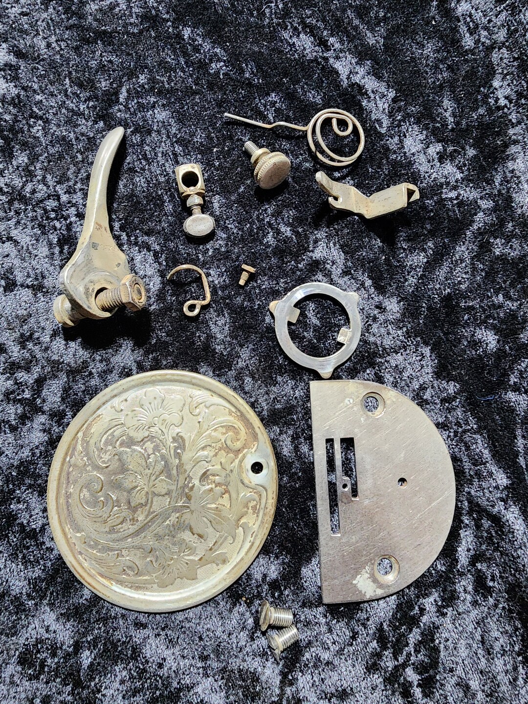 Singer 15 Rotary Sewing Machine Lot of Parts Needle Plate, Foot Lever ...
