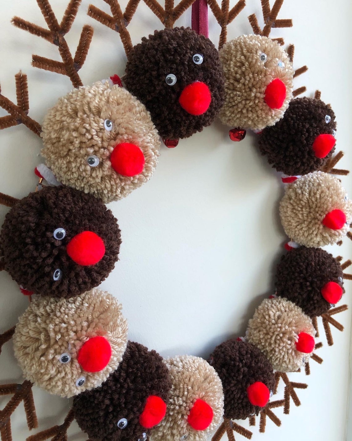 Christmas Reindeer Pom Pom Wreath | Etsy