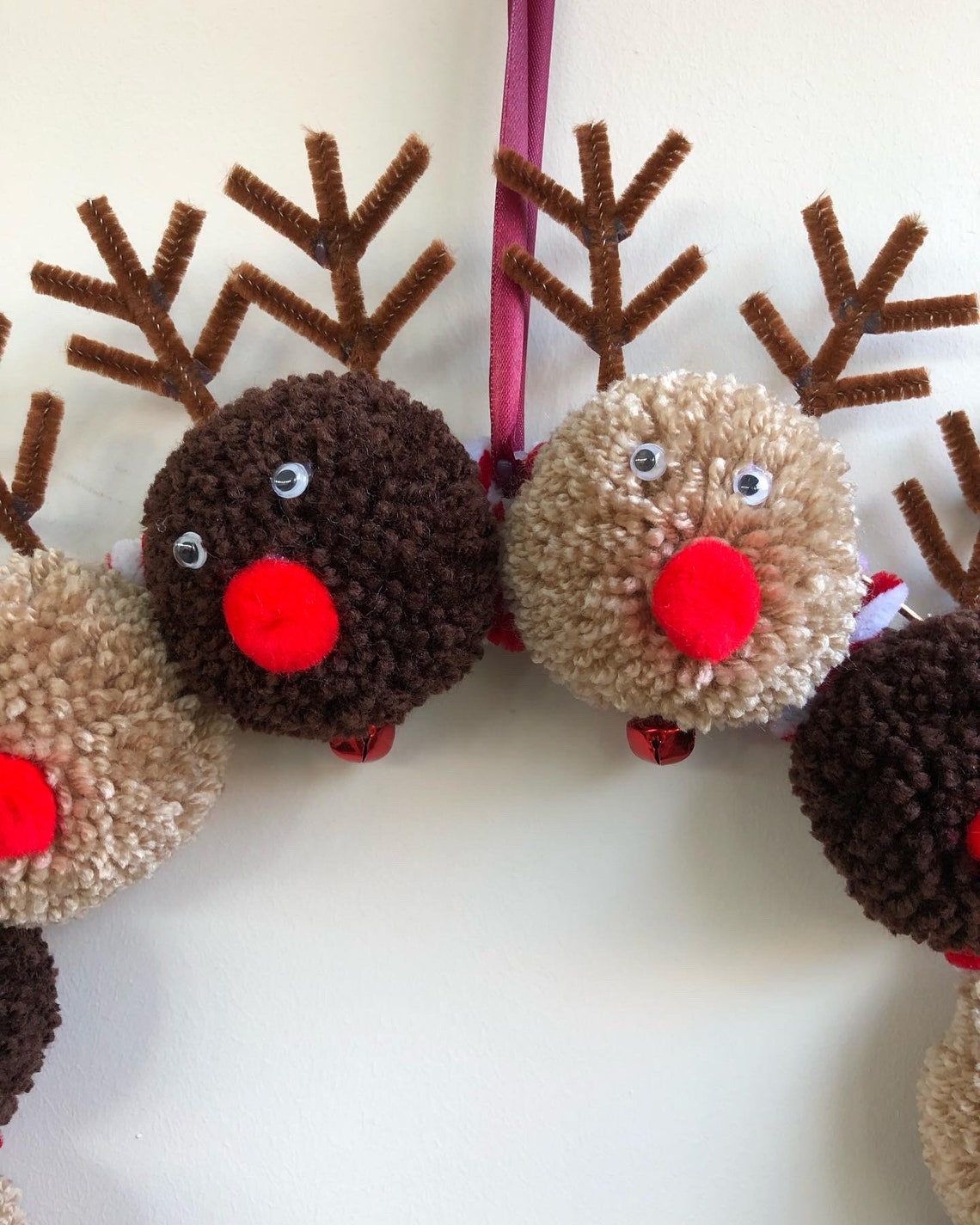 Christmas Reindeer Pom Pom Wreath | Etsy