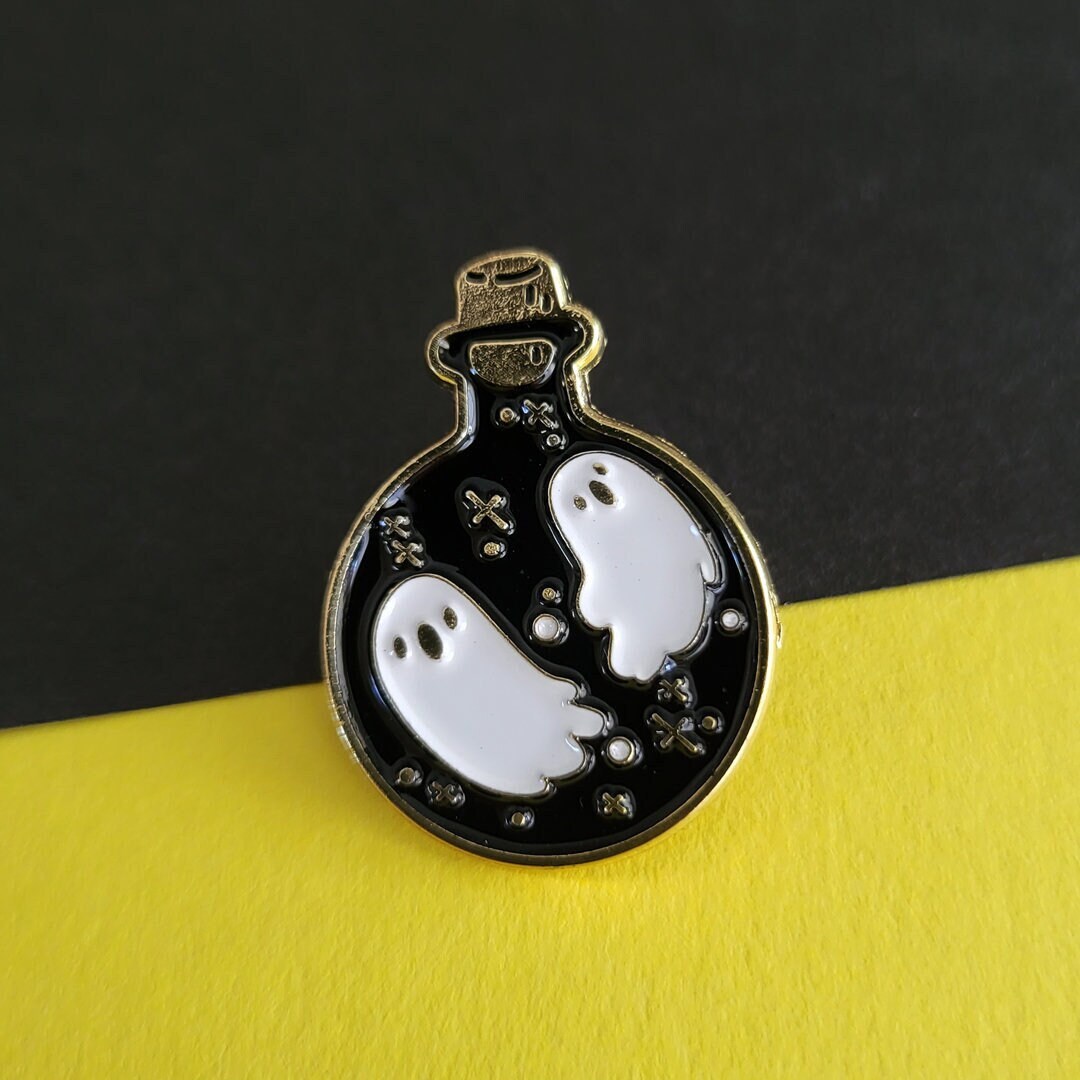 Ghost Enamel Pin L Funny Ghost Pin Badge Cute Ghost Pin Fun Unique Enamel Pin Ghost Lapel Pin