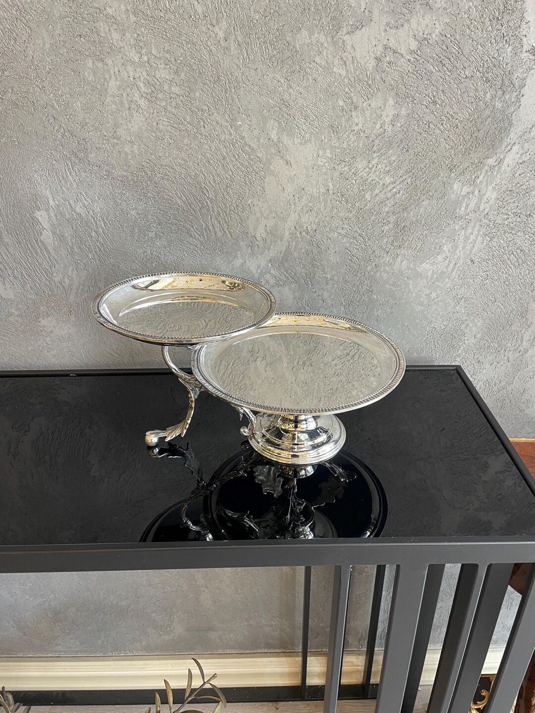 Silver-plated Dessert Stand & Food Presentation Tray - Elegant Round ...