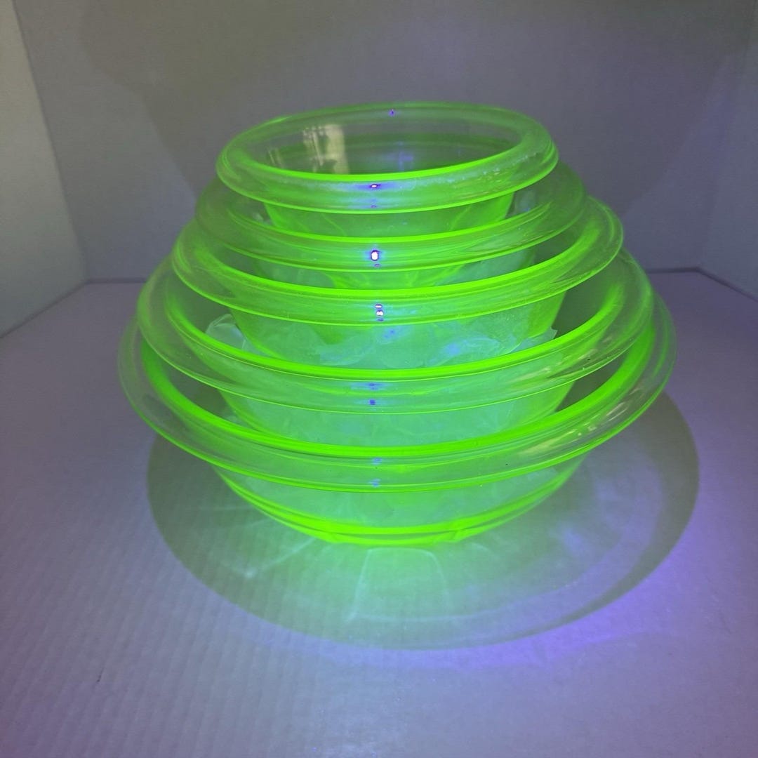 Hazel Atlas Green Uranium Glass Nesting Bowls 5 Piece Set UV Reactive ...