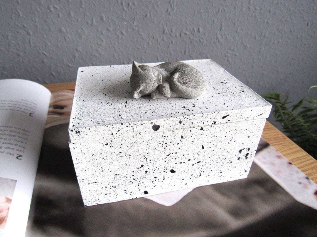 Pet Urn Box for Dog or Cat Memory Box Concrete Urn for Ashes Pet Loss ...
