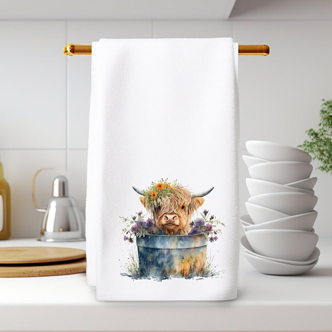 Cow Hand Towel, Highland Cow Bath Towel, Floral Cow Decor, Kitchen Gift ...