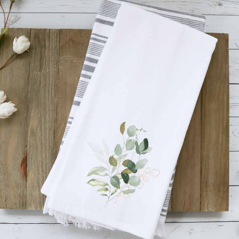 Green Leaves Hand Towel Green Guest Towel Floral Guest - Etsy