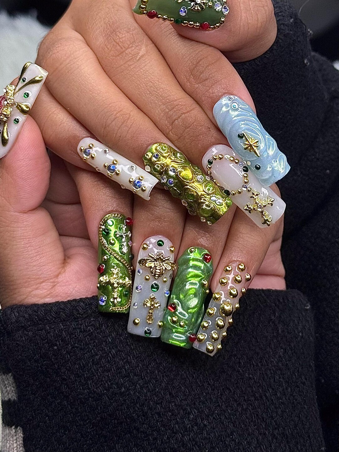 Luxury Green and Gold Press-on Nails, 3D Charm Nail Art, Gothic Press ...