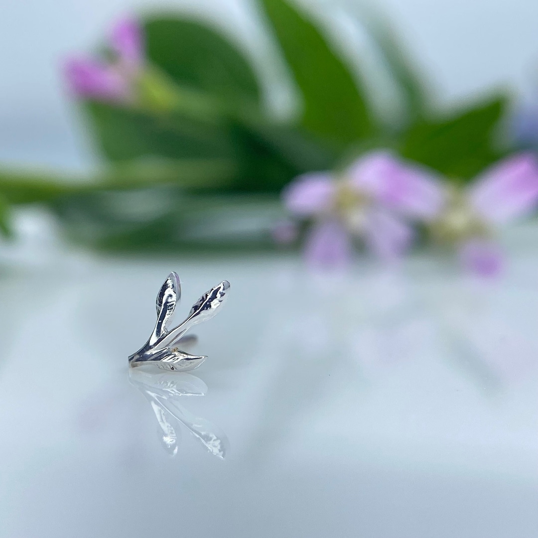 JUNIPURR Ashe 14kt White Gold Leaf, for Helix, Flat, Lobe, Forward ...