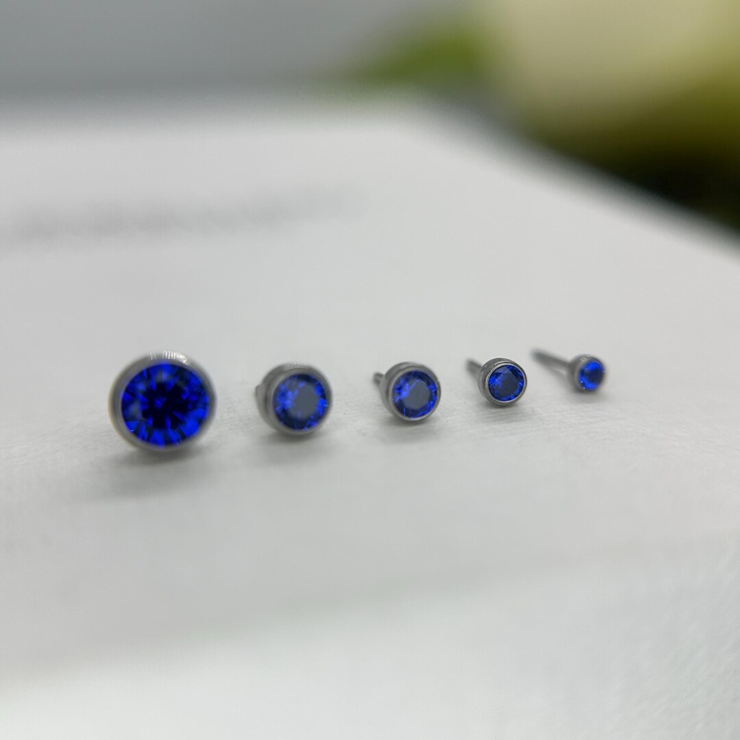 Neometal Titanium Bezel Sapphire Blue CZ Threadless Jewelry, Perfect ...