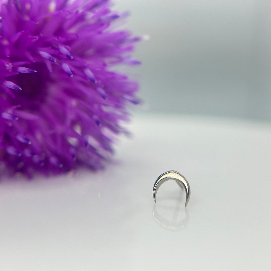 ANATOMETAL Crescent Moon 18K White Gold Threadless Jewelry, Perfect for ...