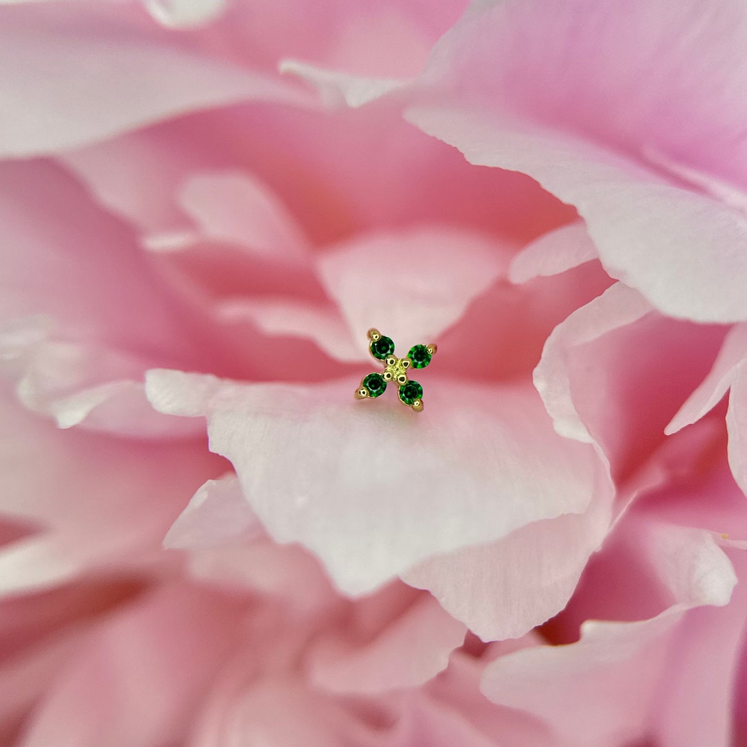 Emerald Green CZ Crux From Ember Body Jewelry 14kt Yellow Gold, for ...