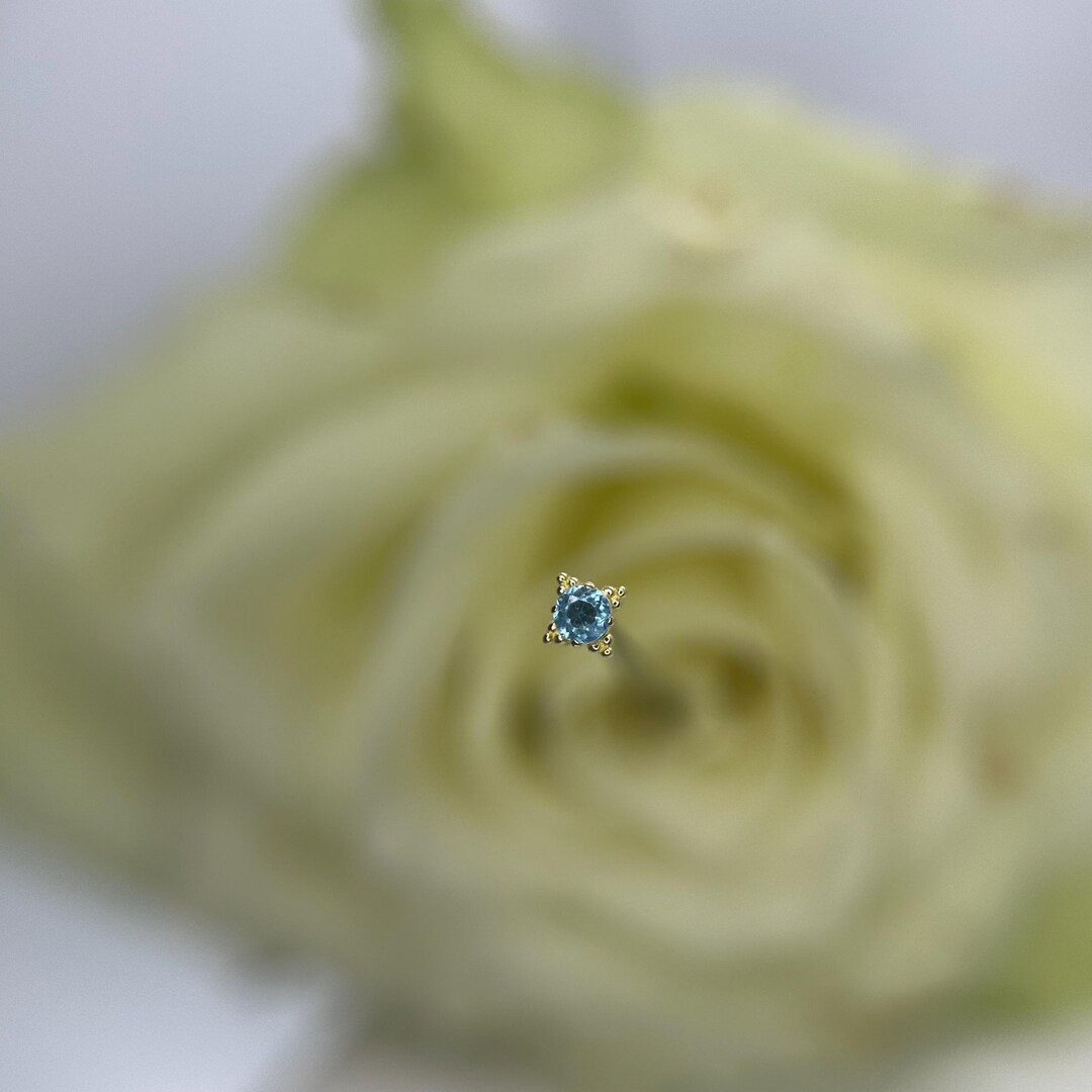 Anatometal Zia With Genuine Swiss Blue Topaz 18K Yellow Gold Threadless ...