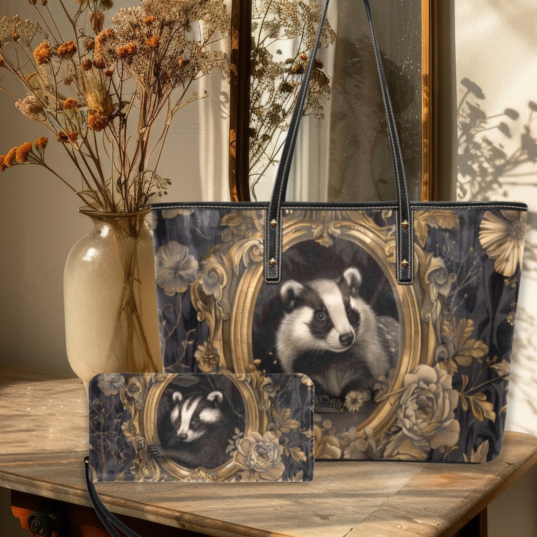 Vintage Badger Dark Cottagecore Black Shoulder Bag, Forest Women Purse ...
