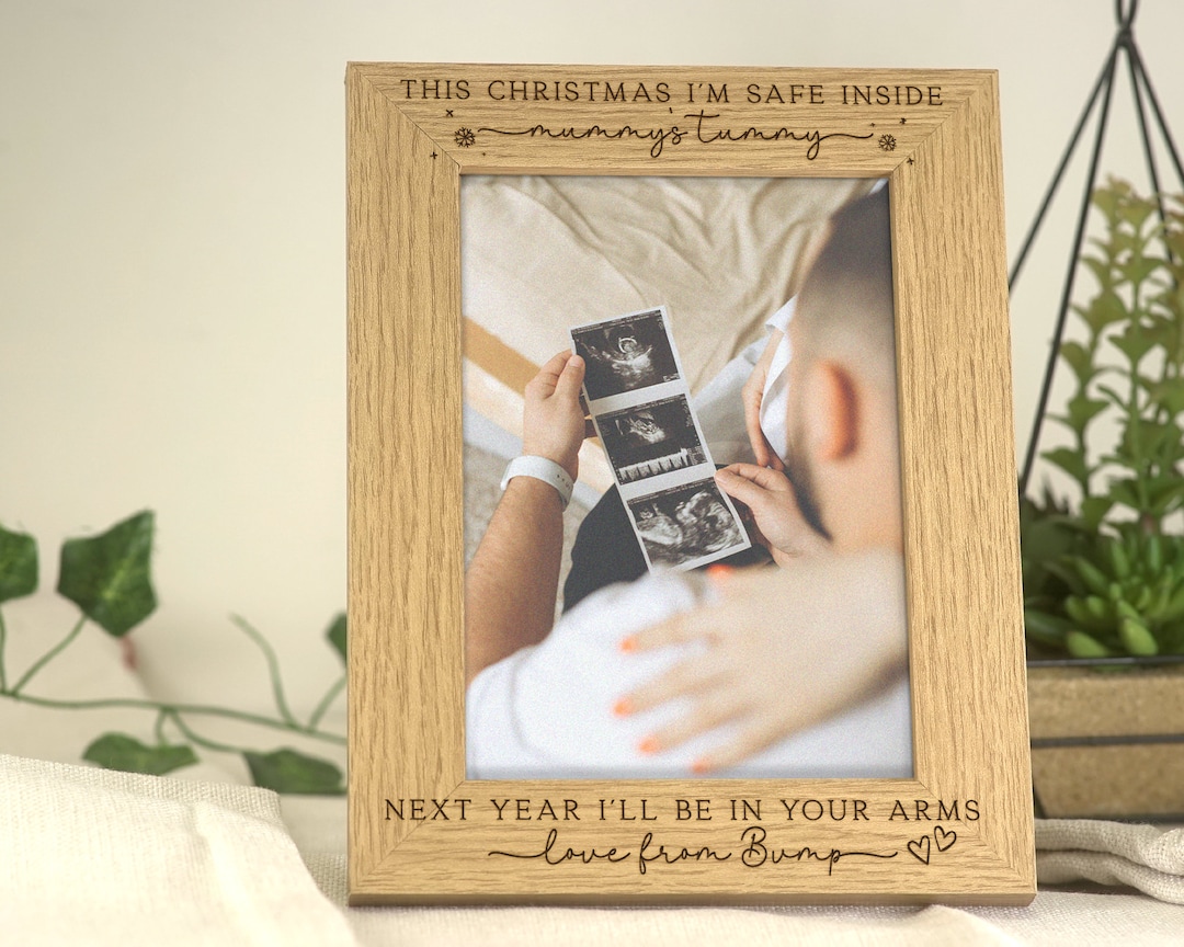 Bump's First Christmas | Pregnancy Christmas Gift for Expecting Parents ...