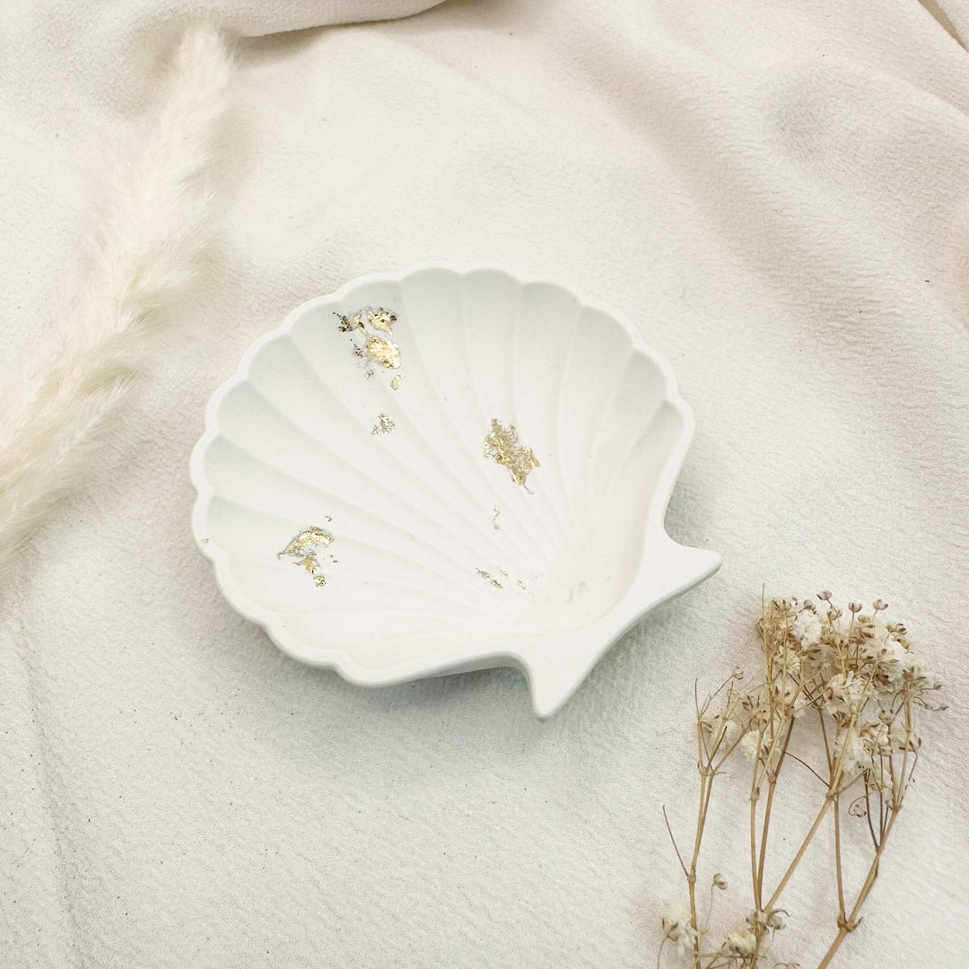 Decorative White and Gold Sea Shell Tray | Jesmonite | Ring Organizer ...