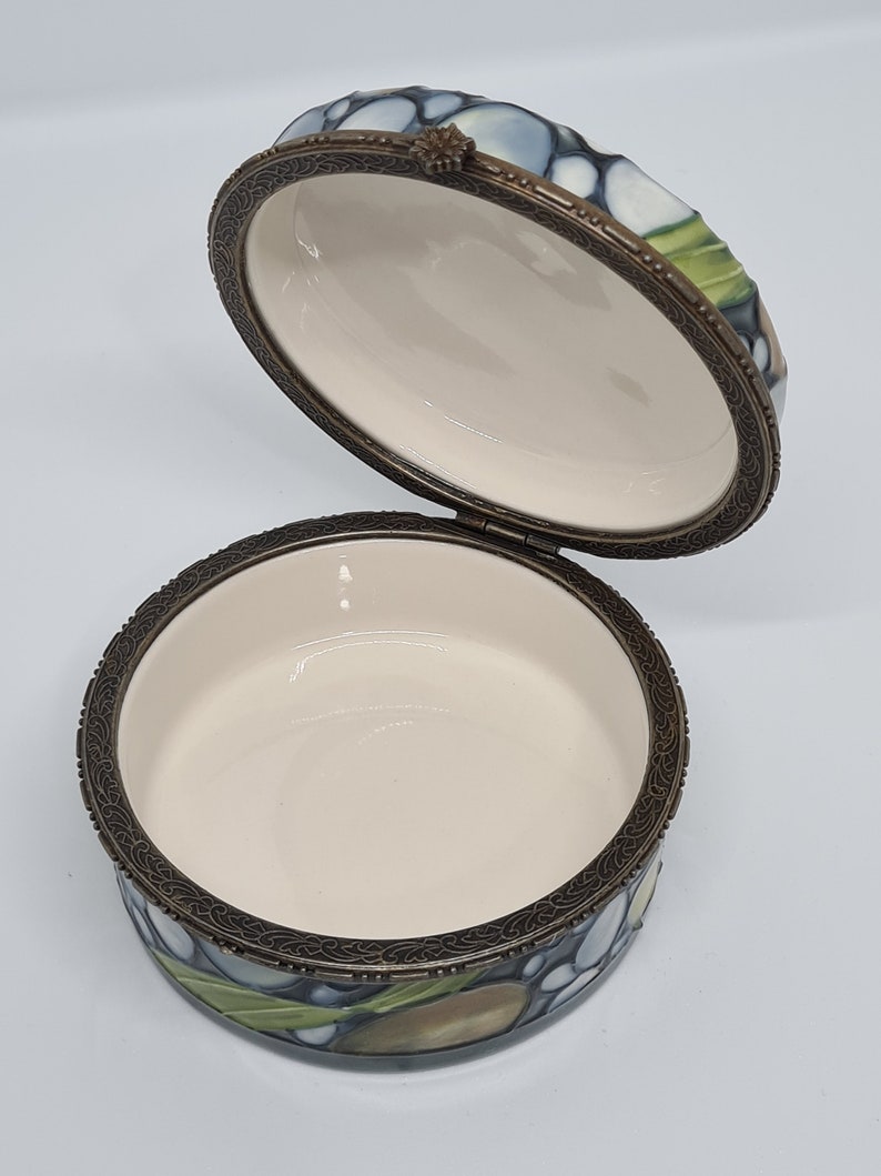 River Stone Benaya Ceramic Art Pottery Jewellery Box - Etsy Australia