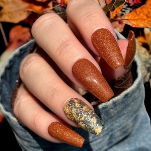 LEAF PILE Fall Foil Dip Powder, Foil Nail Dip, Fall Dip Powder, Nail ...