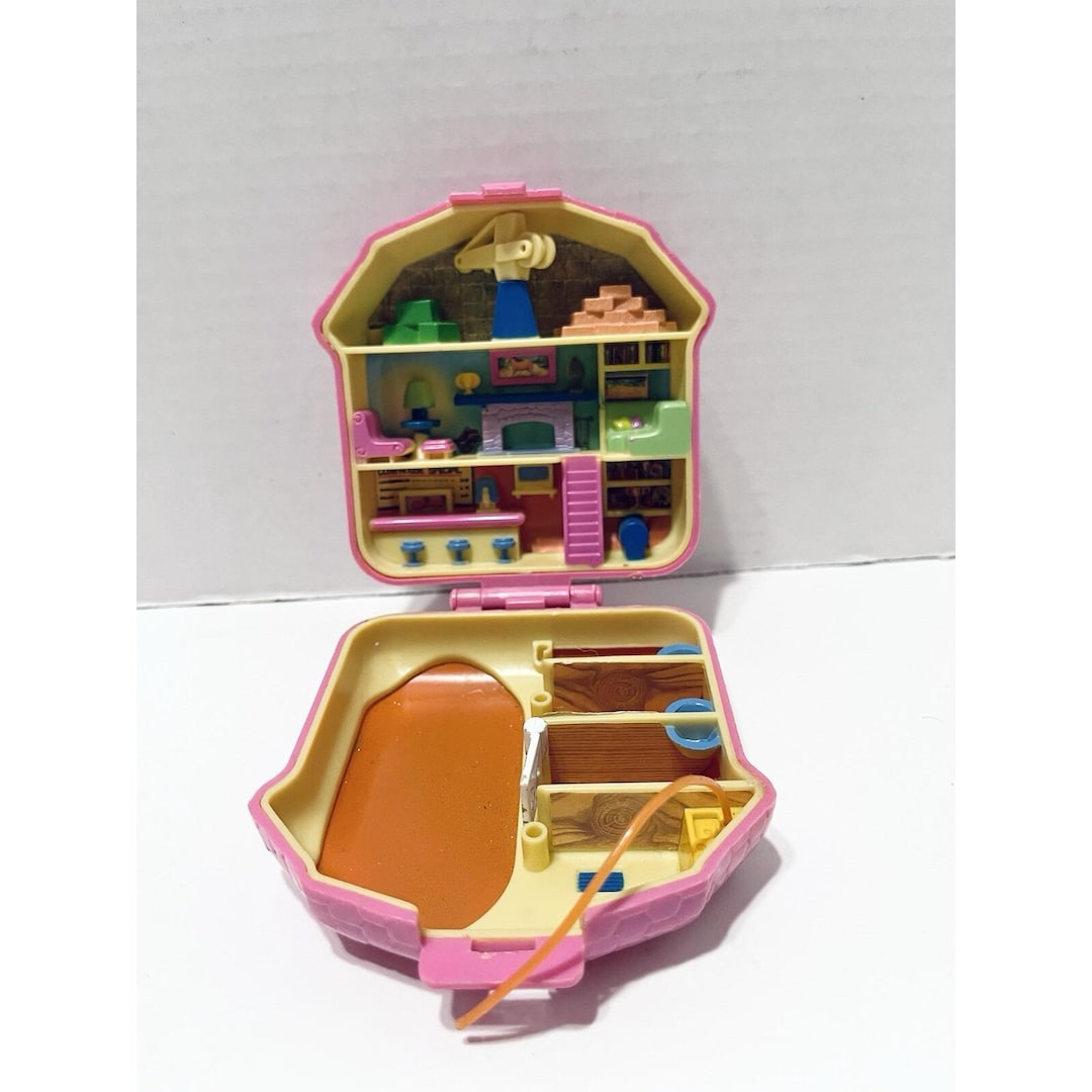 Vintage 1994 Happy Trails Club Horse Stable Polly Pocket Pony Compact ...