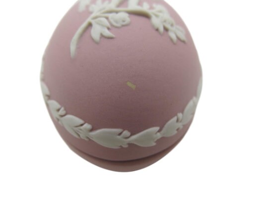 Wedgwood Pink Jasper Egg Box White on Pink Jasperware Cupid Summer - Etsy