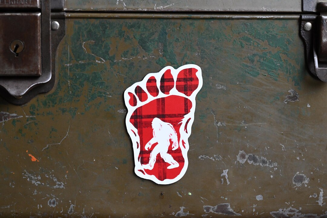 Bigfoot Magnet: Gift | Hand-drawn Magnet - Etsy