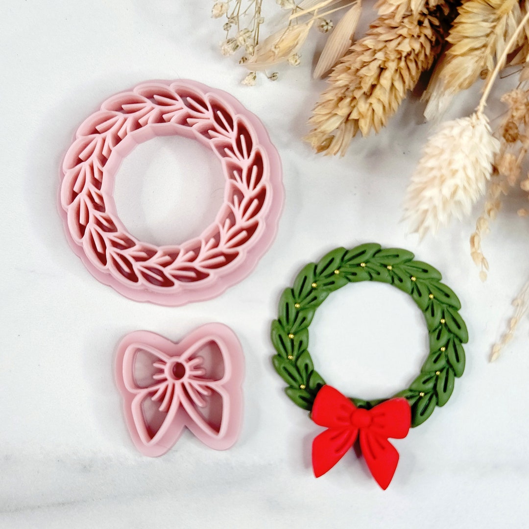Christmas Wreath With Bow Clay Cutter Set • Embossed Wreath Hoop Clay ...
