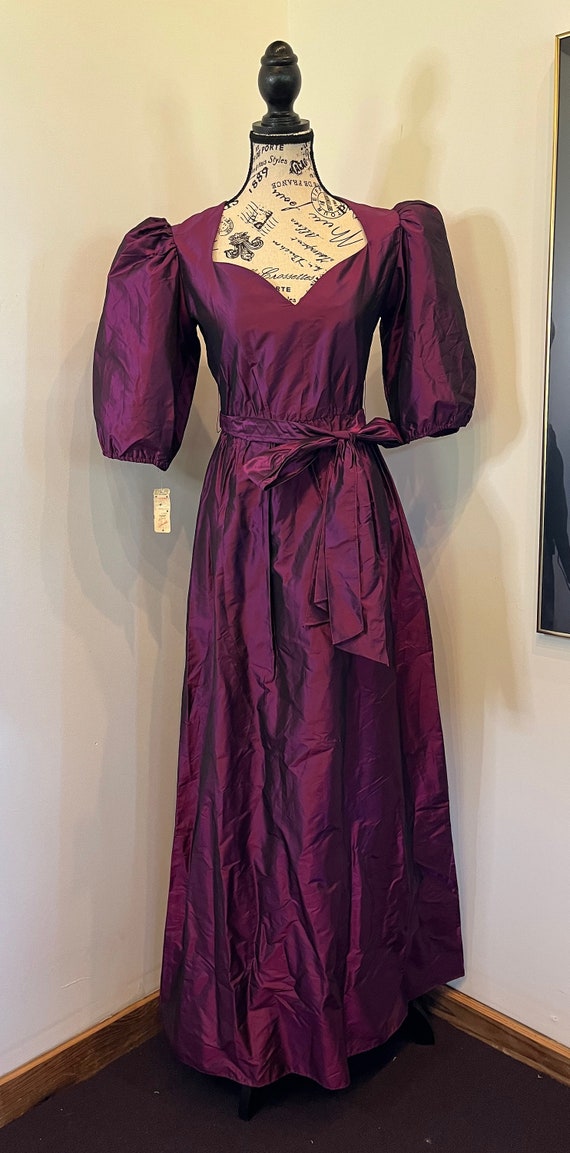 vintage deep purple with - Gem