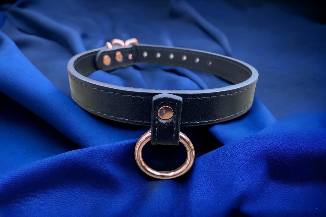 Black Leather Day Collar Choker With Centre O Ring Owned Collar Owned ...