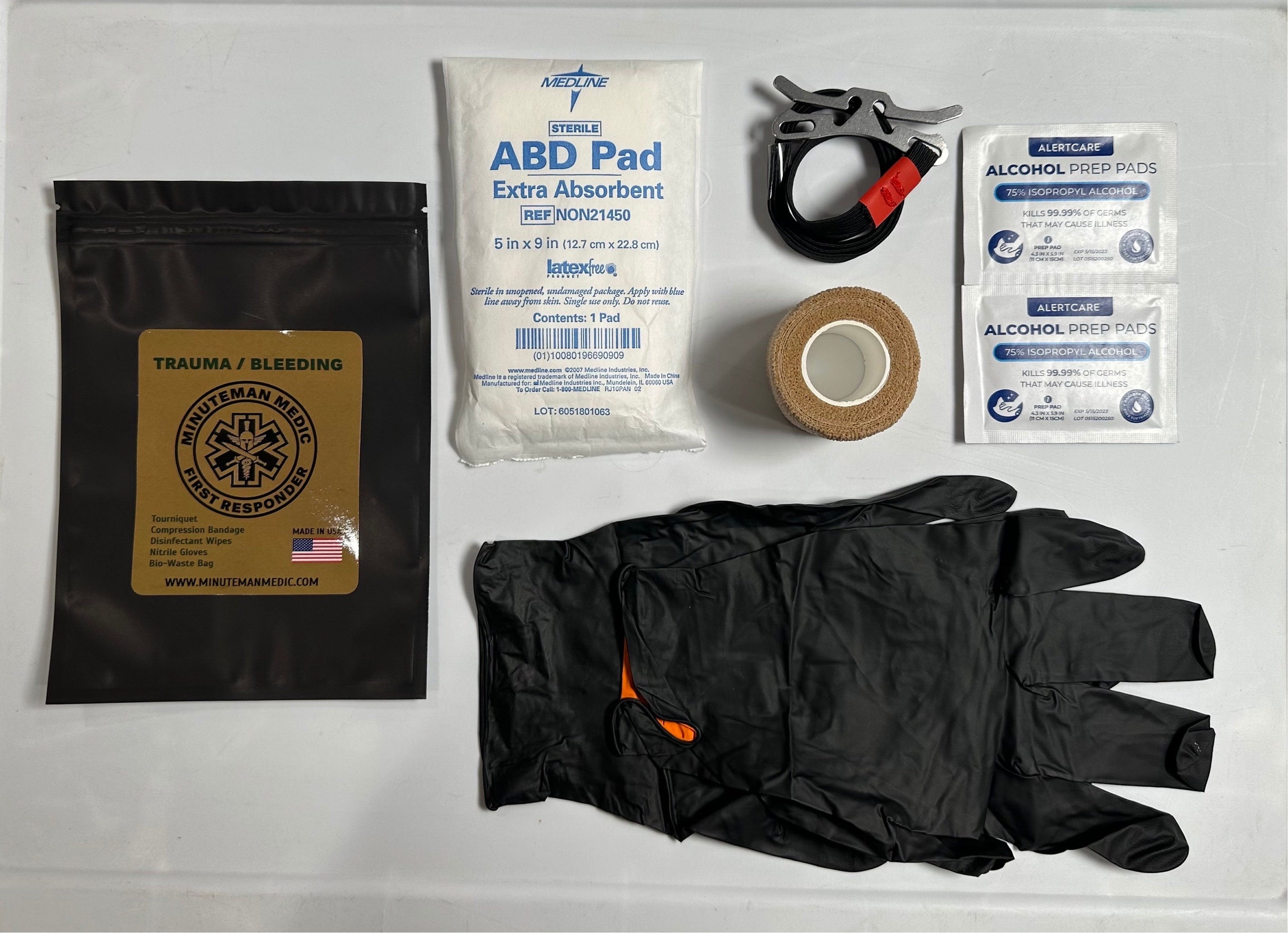 E.D.C. First Responder Trauma Kit Compact Waterproof Disposable ...
