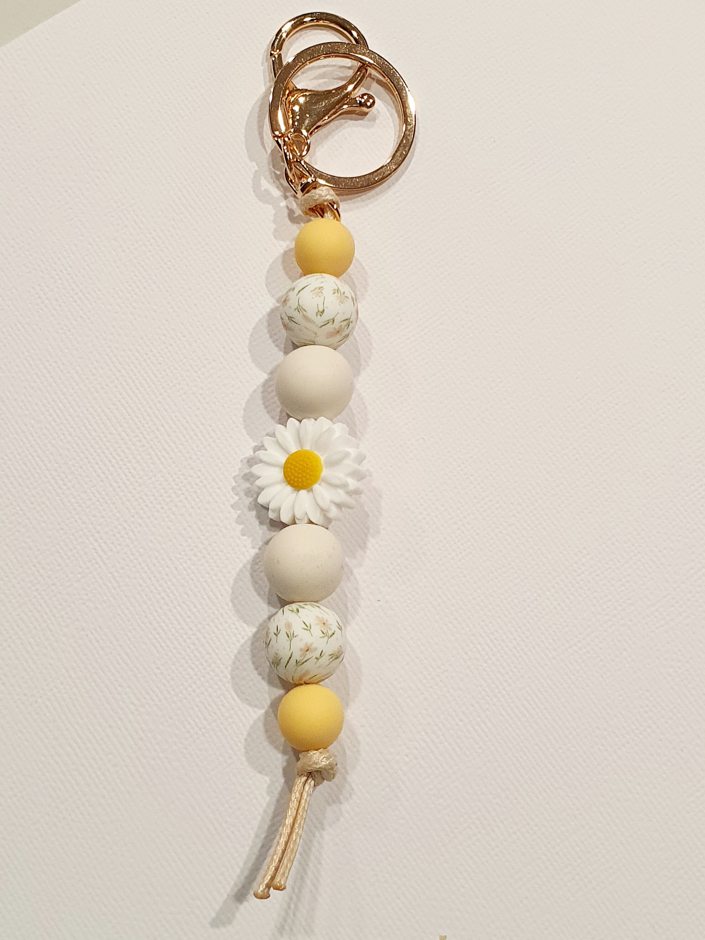 Keyring Silicone Bead - Daisy Flower Collection | Handmade Keyring or Lanyard | Custom Orders ...