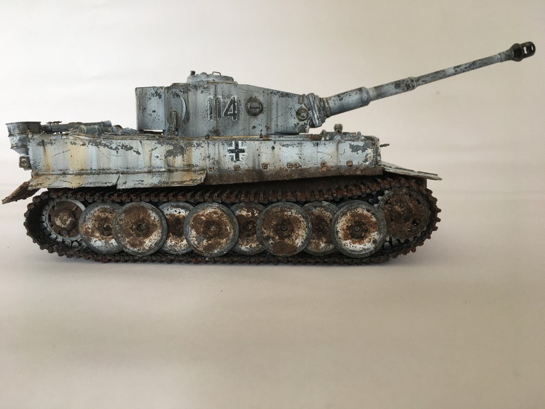 Tiger 1 Tank Early 1/35 Scale Winter Camouflage Heavily Weathered Lots ...