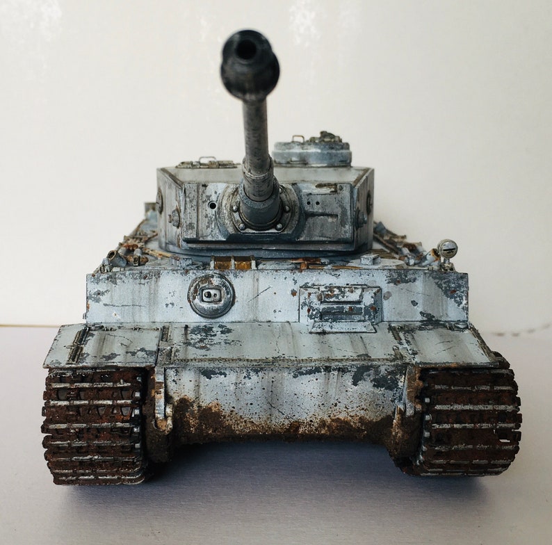 Tiger 1 Tank Early 1/35 Scale Winter Camouflage Heavily Weathered Lots ...