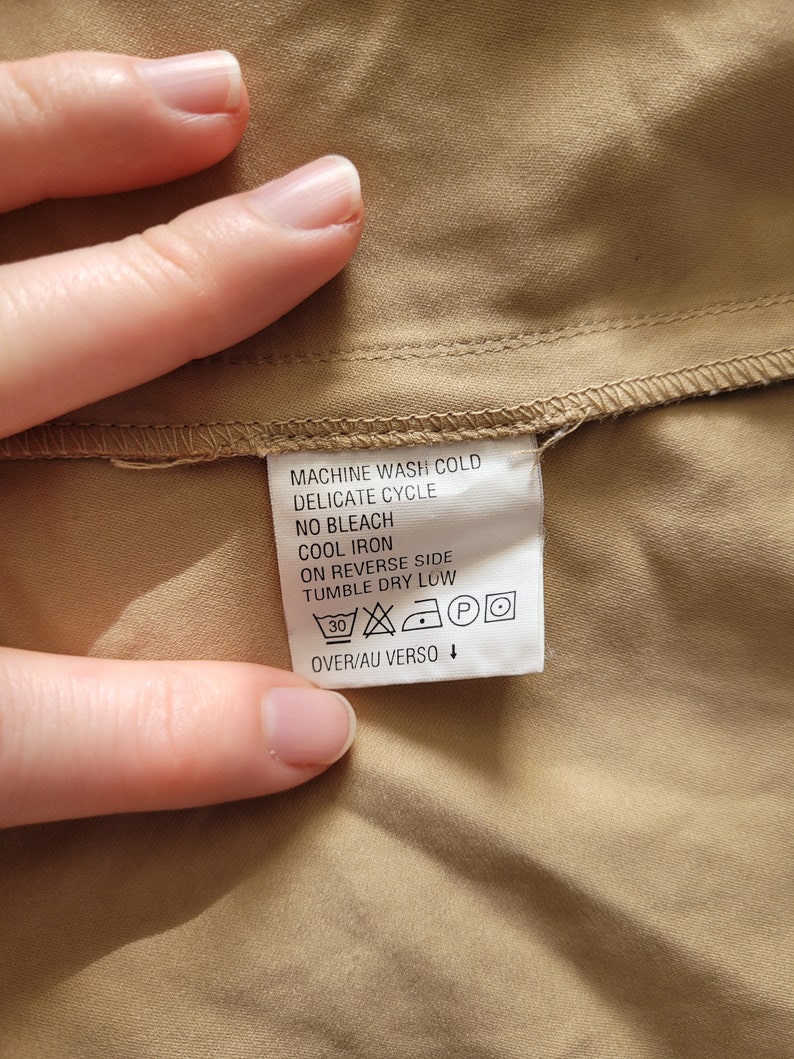 Beige Crop Tank // Vintage 1990s / Liz Sport Label / Brown Buttons ...