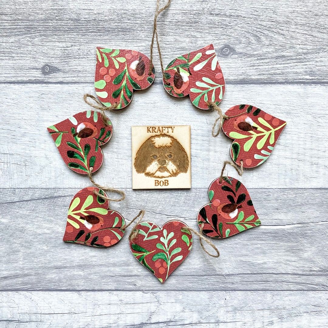 Robin Bunting, Christmas Garland for Gardener, Wooden Garden Bird Decor ...
