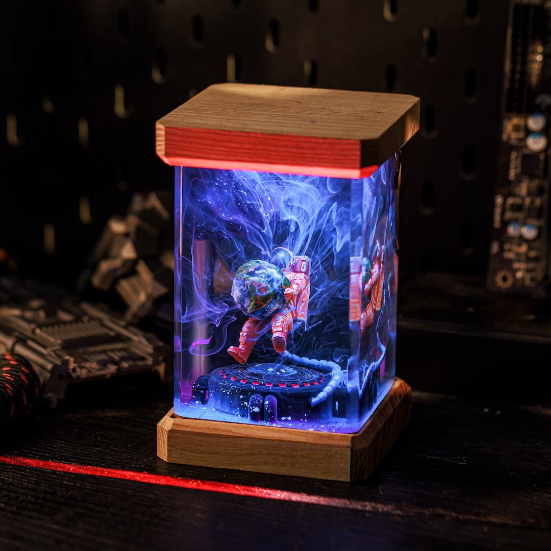 Interstellar Galaxy Space Resin and Wood Epoxy Lamp, Spacecraft Custom ...