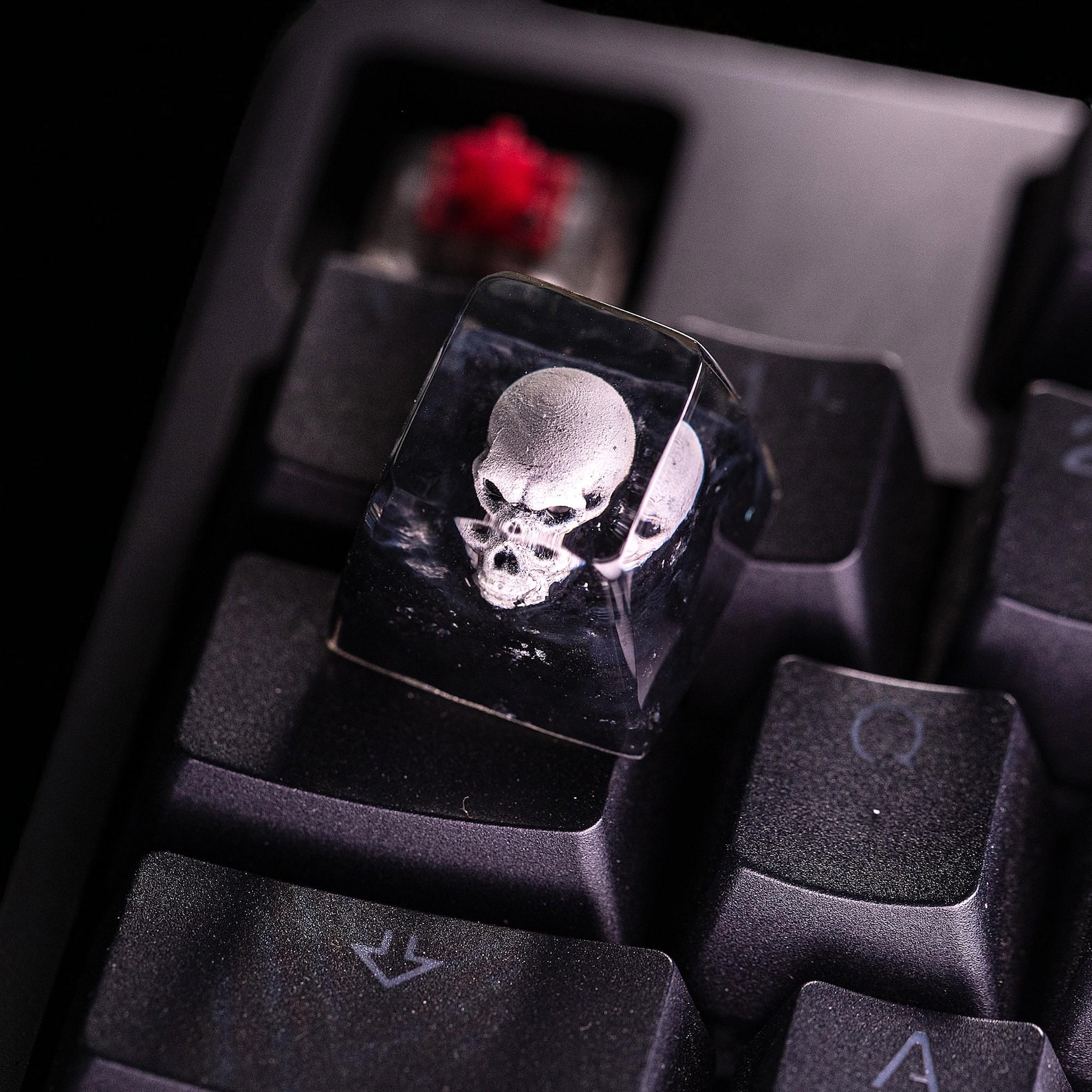 Skull Keycap Black White, Resin Artisan Keycap, Gothic Keycap, Handmade ...