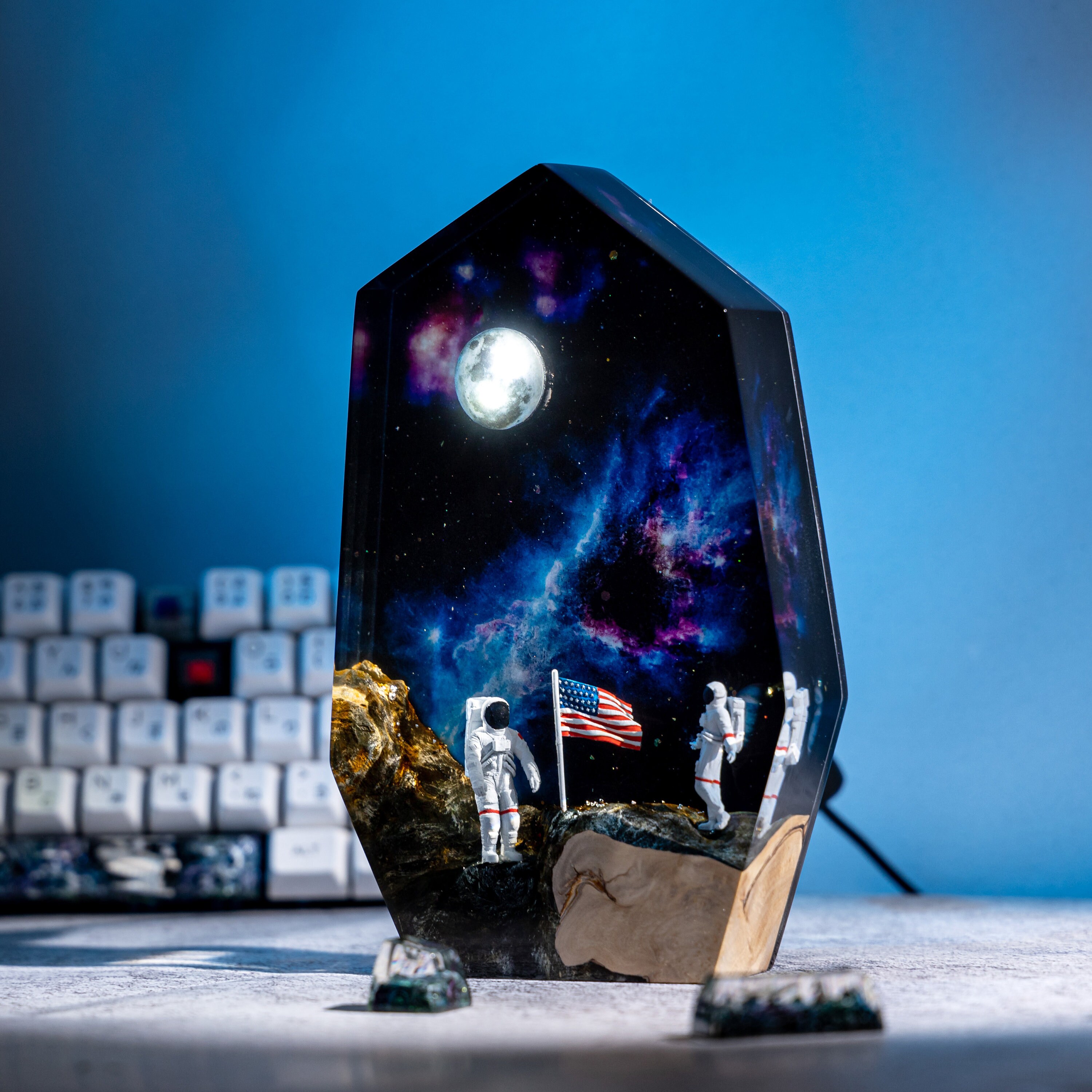 EXPLORE THE PLANETS Resin Lamp Space Galaxy Resin and Wood - Etsy