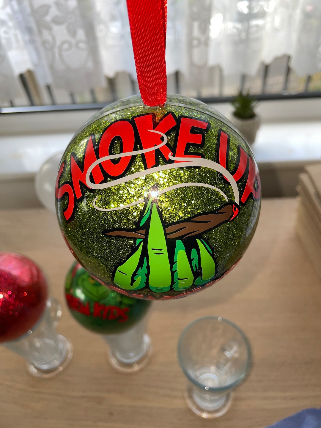 Funny Christmas Smokers Grinch Bauble Green Glitter Gift - Etsy UK