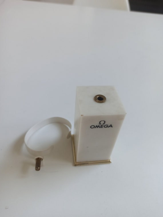 OMEGA Watch Stand Profesional OMEGA Handwatch Stand 8… - Gem