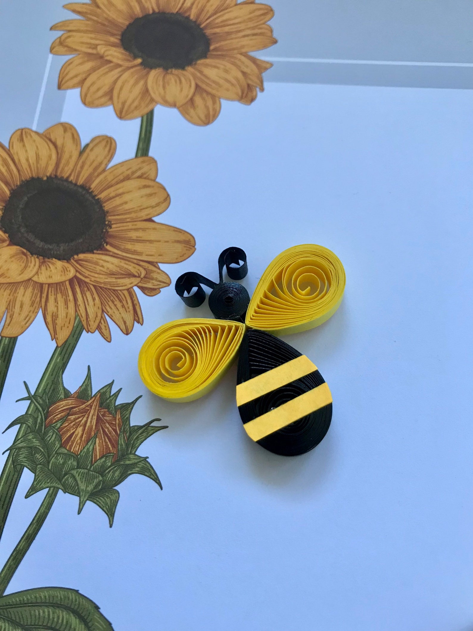 Quilling Magnet Bumble Bee Quilled Fridge Magnet Beautiful - Etsy