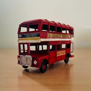 Iconic Nostalgic London Double Decker Red Bus Metal Ornament Gift Decor ...