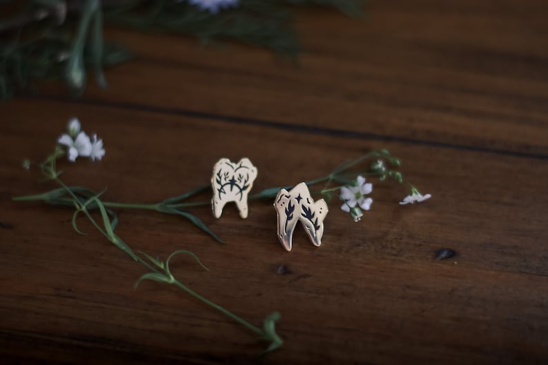 Tooth Sigil Pin Set mini Pins Gold Witchy Teeth Pins - Etsy